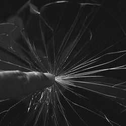 Why Does My Screen Protector Crack Without Dropping It?